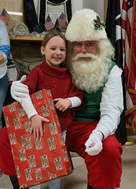 VFW in Medina hosts holiday party for 50 kids with Santa | Orleans Hub