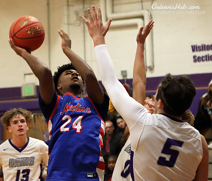 Rams rally late to edge past Mustangs | Orleans Hub